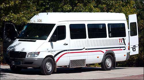 Plug-in hybrid buses attract energy-minded officials | News, Sports ...